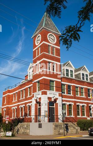 Duncan-Rathaus in der Innenstadt von Duncan. Cowichan Valley, Vancouver ...