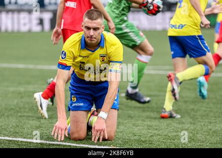 LEEUWARDEN, NIEDERLANDE - 23. OKTOBER: Roberts Uldrikis vom SC Cambuur ...