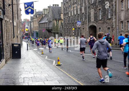 Edinburgh, Schottland, 23. Oktober 2022, Edinburgh Men's 10K, an der ...