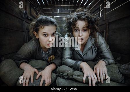 ENOLA HOLMES, Helena Bonham Carter als Eudoria Holmes, 2020. © Netflix ...