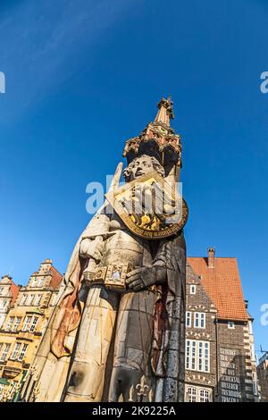 Der Bremen Roland. Die 1404 auf dem Marktplatz vor dem Rathaus ...