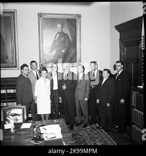 Russische Delegation, von links: Herr Pagodine, Bre G. Holvid, Frau ...