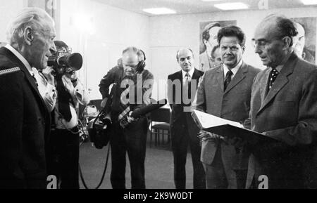 Am 31. Oktober 1973 feierte Max Reimann, Mitglied der Kommunistischen ...