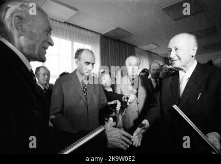 Am 31. Oktober 1973 feierte Max Reimann, Mitglied der Kommunistischen ...