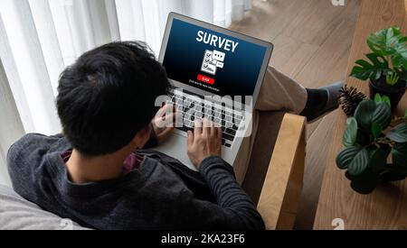 Online-Umfrage-Formular für die modische digitale Informationssammlung ...