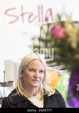 OSLO, Norwegen 20170316. Kronprinzessin Mette-Marit besucht das ...
