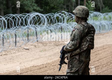 23.08.2021 Podlasie, Polen, hat Hunderte von Truppen eingesetzt, um ...