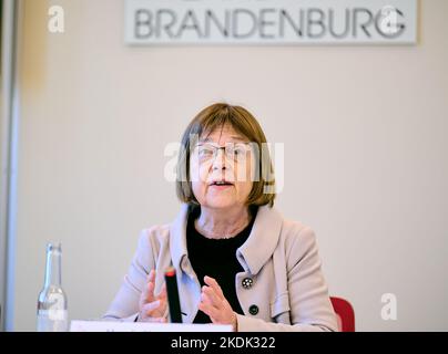 Potsdam, Deutschland. 07.. November 2022. Manja Schüle (SPD ...