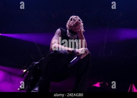 Der amerikanische Sänger und Rapper Iann Dior (Michael Ian Olmo) tritt ...