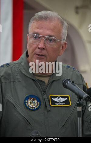 Generalleutnant Ricky Rupp, Kommandeur der USA Forces Japan und Fifth ...