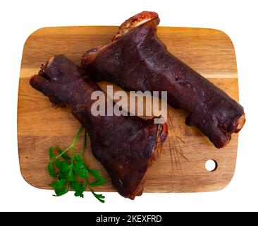 Picioare de Porc afumate – saftige geräucherte Schweinebeine auf einem ...