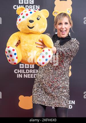 Mel Giedroyc beim BBC Children in Need Telephon in den BBC Studios in ...