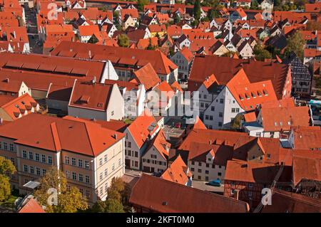 Blick vom 89, 5 m hohen Turm, der Evangelischen Pfarrkirche St. Georg ...