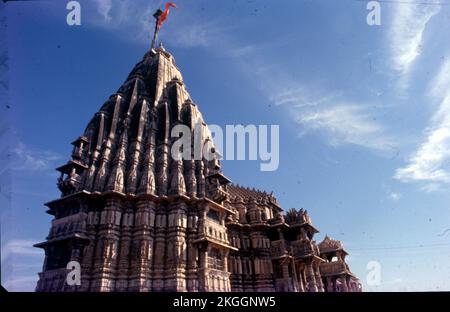 Der Somnath-Tempel, auch Somanātha-Tempel oder Deo Patan genannt, ist ...