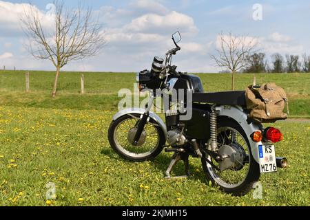 Oldtimer-Motorrad der DDR MZ TS 125, Hessen, Deutschland, Europa ...