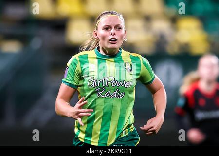 DEN HAAG, 25-11-2022 , Bingoal Stadion, Azerion Eredivisie vrouwen, ADO ...