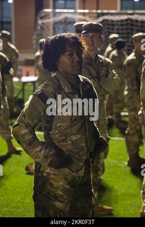 USA Army Sergeant Abigale Godwin mit Hauptquartier und Hauptquartier ...