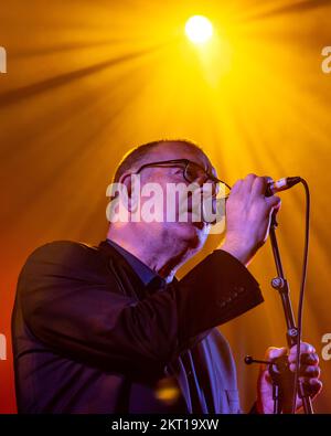 Robert Lloyd - Sänger der Nightingales (und ehemals Präfekten), der im ...