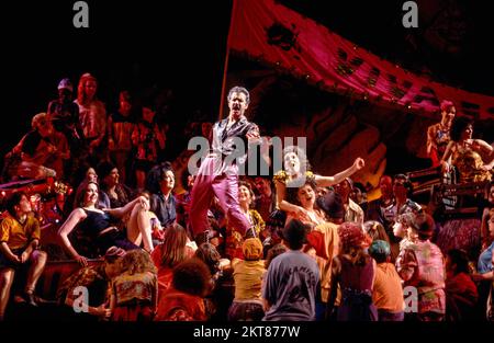 Jean Rigby (Carmen) in CARMEN an der English National Opera (ENO ...