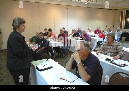 Columbia, SC, 31. August 2006 Küstenwache Admiral John Currier (Zentrum ...