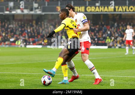 Watfords Yaser Asprilla (links) und Jacob Greaves von Hull City kämpfen ...