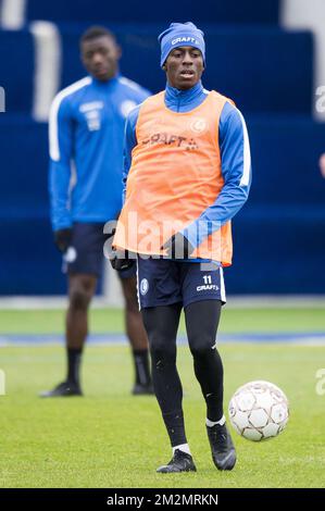 Gents Jean-Luc Diarra Mamadou Dompe posiert nach einer Trainingseinheit ...
