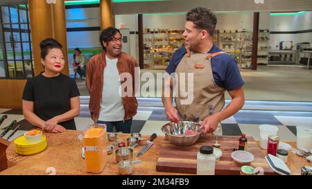SNACK VS. CHEF, from left: judges Ali Bouzari, Helen Park, hosts Hari ...