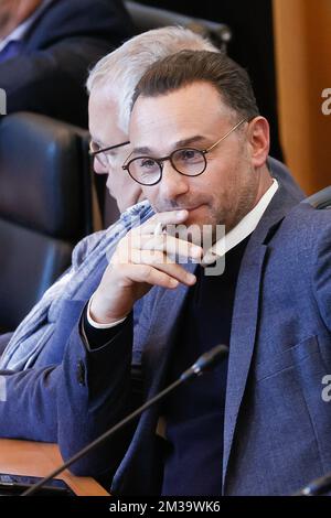 Jean-Charles Luperto von PS, das auf einer Plenartagung des wallonischen parlaments am Mittwoch ...
