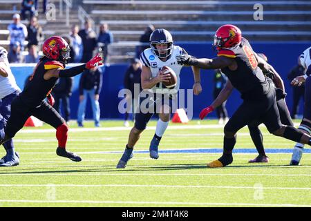 Colorado School of Mines Orediggers Quarterback John Matocha (10 ...