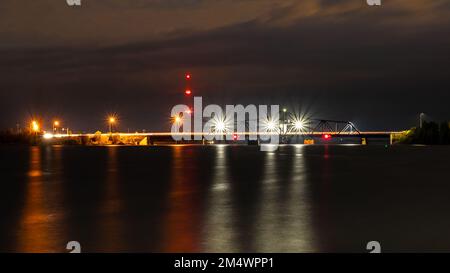Diese 109 Jahre alte Swing Bridge befindet sich in Little Current ...