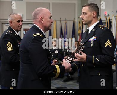 USA Armeebrig. General Dwayne Wilson (ganz links), kommandierender ...