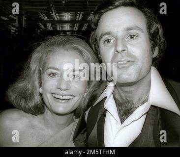 Barbara Walters ist um 93 Uhr verstorben. Barbara Walters und Roone ...