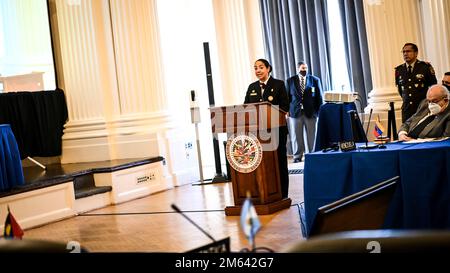 InterAmerican Defense Board Leadership and Guest feiert den 80 ...