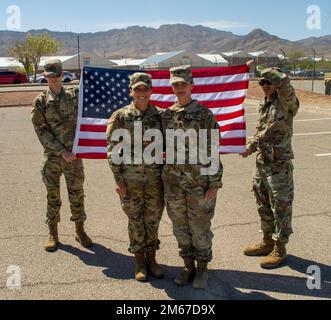 Specialist Leticia Batista wurde während einer Zeremonie in Fort Bliss ...
