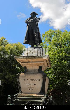 Howard Statue, Bedford, England. Bild zeigt die Statue der Philanthrop ...