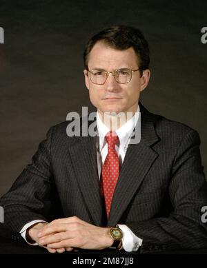 Der stellvertretende Sekretär der Marine für Manpower und ...