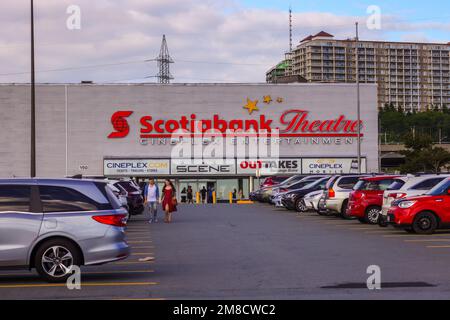 Scotiabank Theater - Cineplex Cinemas-Schild am Gebäude. Cineplex ...