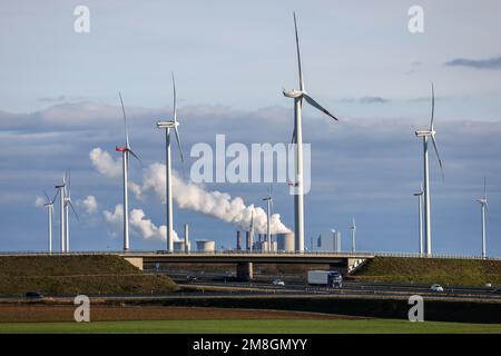 Jackerath, Nordrhein-Westfalen, Deutschland - Windpark vor dem RWE ...