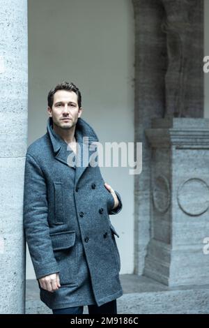 PRODUKTION - 16. Januar 2023, Hessen, Frankfurt/Main: Schauspieler ...