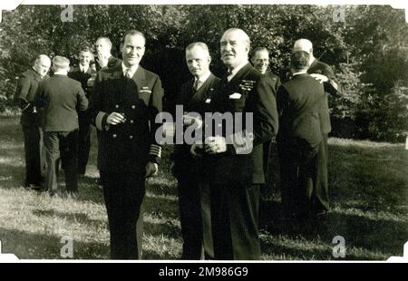 Admiral Sir Harold Burrough (1889-1977), stellvertretender ...