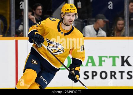 Nashville Predators center Tommy Novak (82) plays against the Buffalo ...