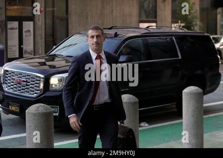 Alex Spiro, attorney for Elon Musk, arrives at a federal courthouse in ...