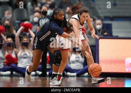 From the left, Connecticut's Caroline Ducharme, Paige Bueckers, Piath ...