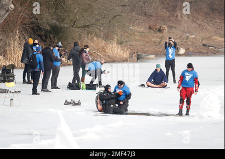 Freediver David Vencl concentrates before setting a new world record in ...