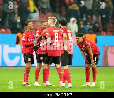 Leverkusen, Deutschland. 25. Januar 2023. Von links nach rechts Edmond ...