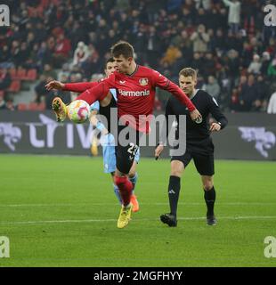 Leverkusen, Deutschland. 25. Januar 2023. Von links nach rechts Edmond ...
