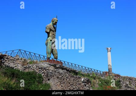 Statue des Daedalus (von Mitoraj), Daidalos, Gestalt in der ...