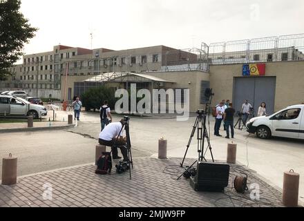 Journalists wait outside the Rahova prison where Liviu Dragnea, the ...