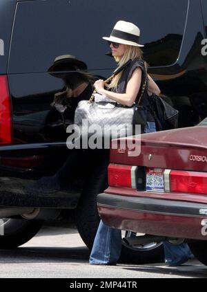 Nicole Richie ging heute einkaufen auf dem Whole Foods Market in ...