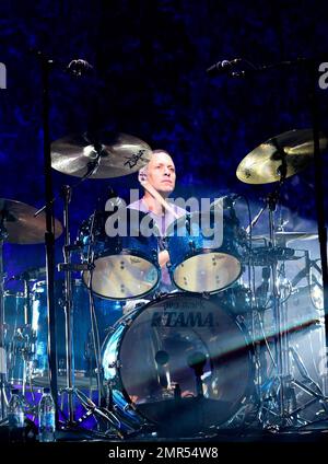 Mike Malinin von den Goo Goo Dolls tritt live in der O2 Academy Brixton ...